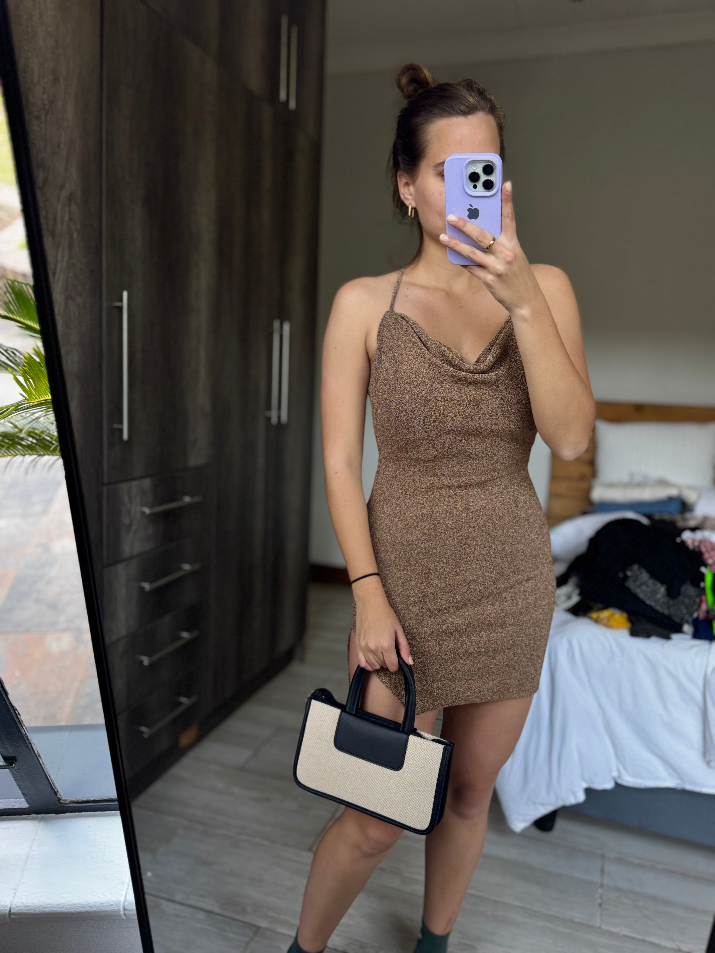 Gold glitter dress (M) – Thrift and Thrive